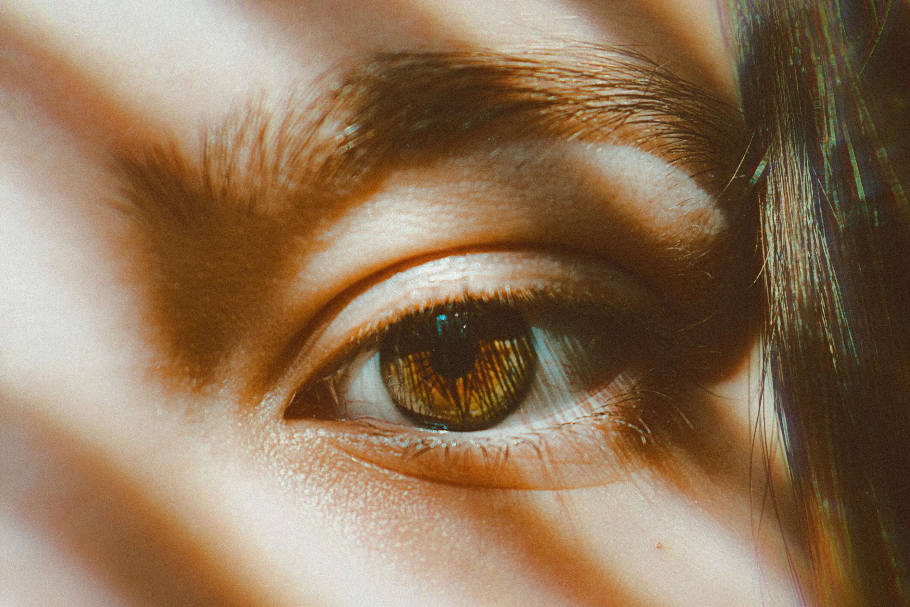 Hazel vs Green Eyes: Key Differences in Color, Genetics & Appearance ...